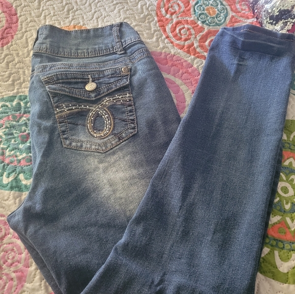 No Boundaries | Jeans | Low Fancy Pocket Back Jeans No Boundries | Poshmark